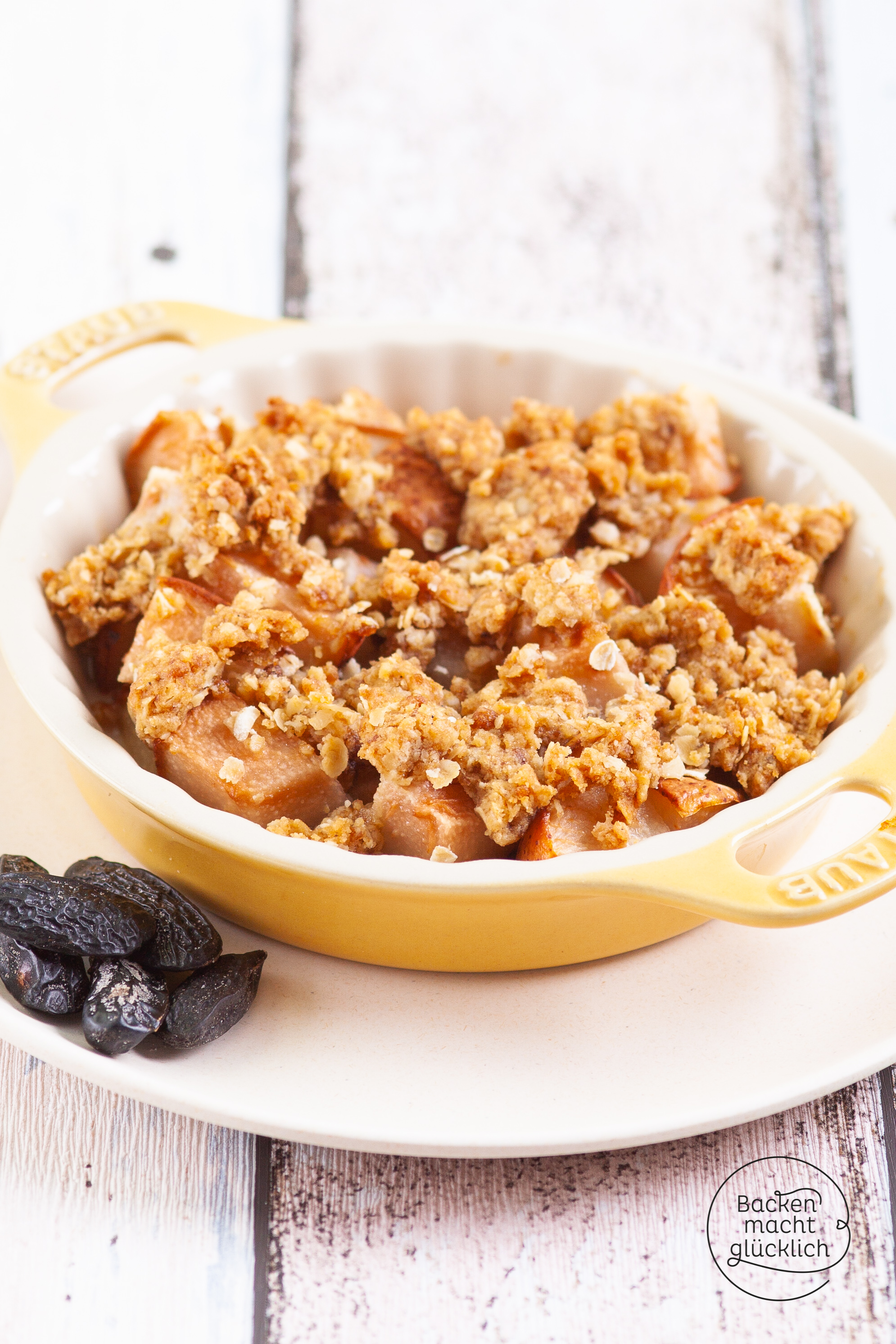 Winter-Crumble mit Tonkabohne | Backen macht glücklich