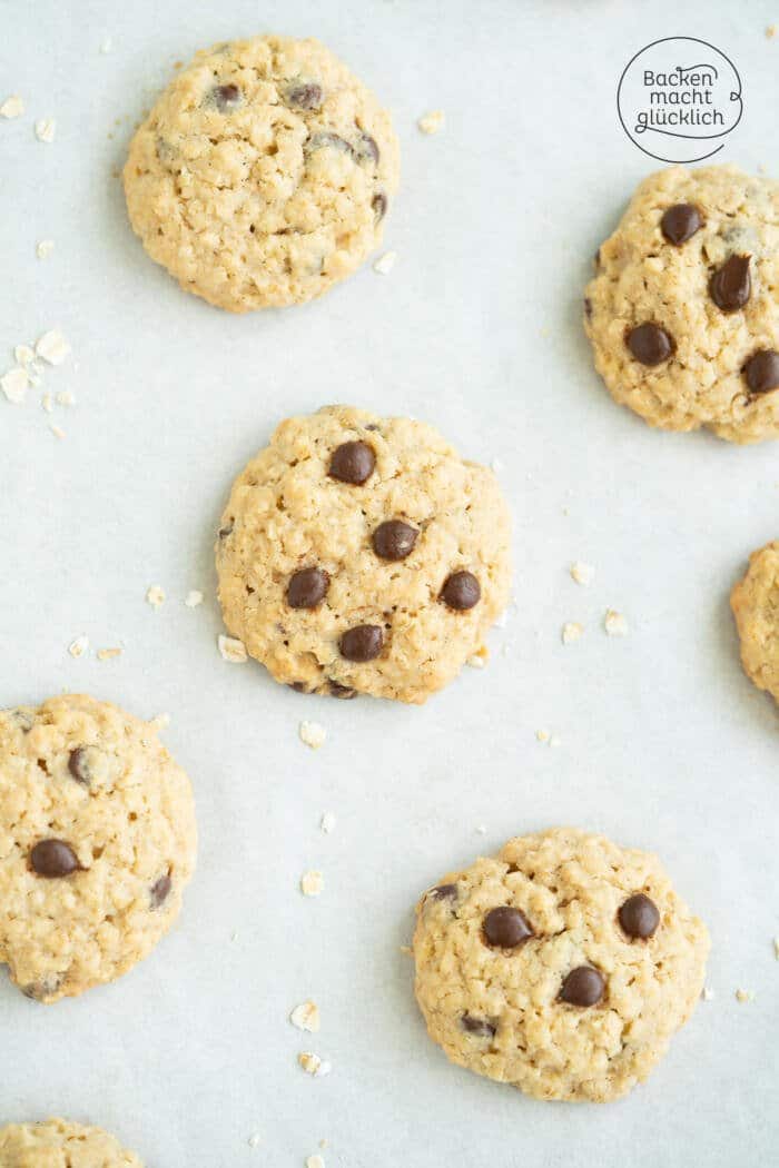 Einfache Haferflocken-Cookies mit Schokolade
