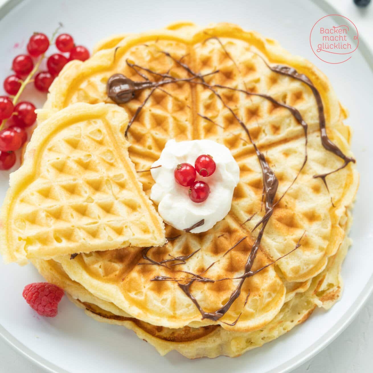 Saftige Waffeln mit Quark | Backen macht glücklich