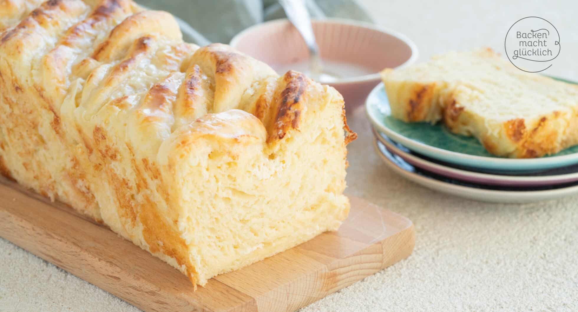 Hefezopf mit Quark-Füllung | Backen macht glücklich