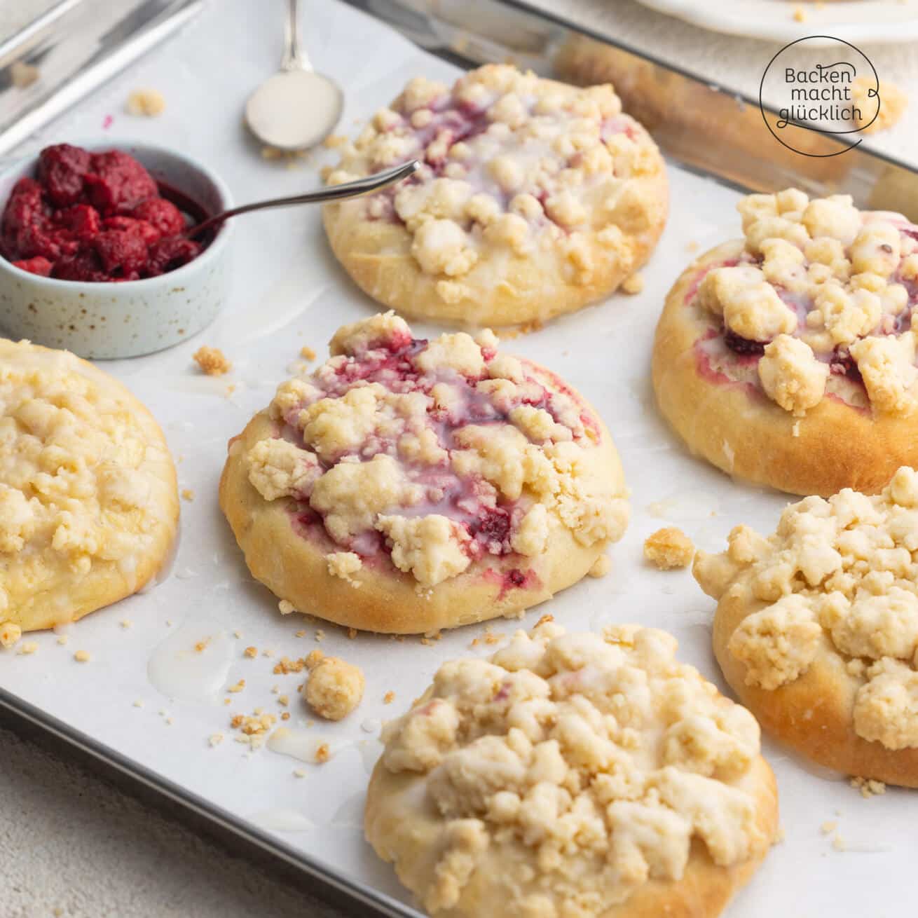 Streusel: Das beste Rezept | Backen macht glücklich