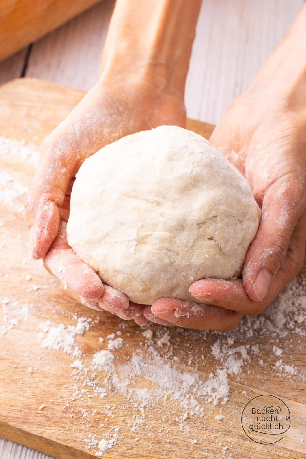 Flammkuchenteig: einfach & schnell | Backen macht glücklich